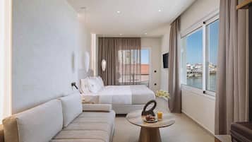 Roupa de alta qualidade, minibar, cofre no quarto