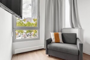 Apartamento Familiar, 2 quartos | Sala de estar