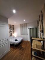 Espaço de trabalho para notebook, Wi-Fi de cortesia