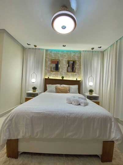 Room-elegant Private Room With Jacuzzi i