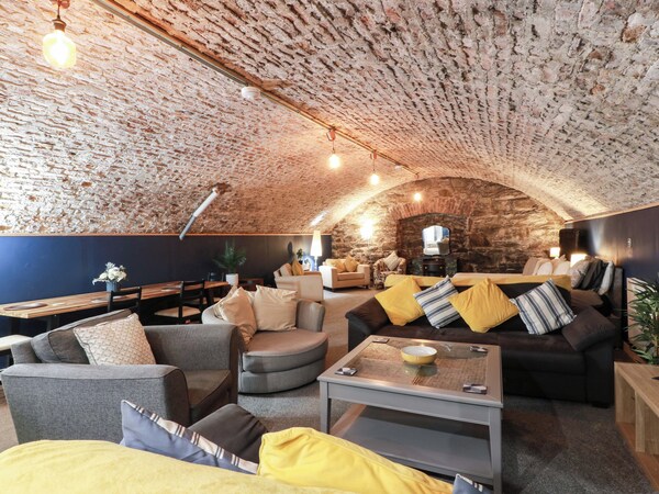 Gatehouse Studio Apartment - Gatehouse of Fleet