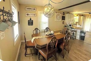 Casa, várias camas, ar condicionado | Restaurantes