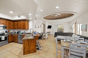 Apartamento de Luxo, vista para o oceano | Interior