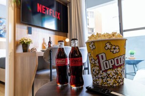 Apartamento | Sala de estar | Smart TV de 55 polegadas com canais digitais 