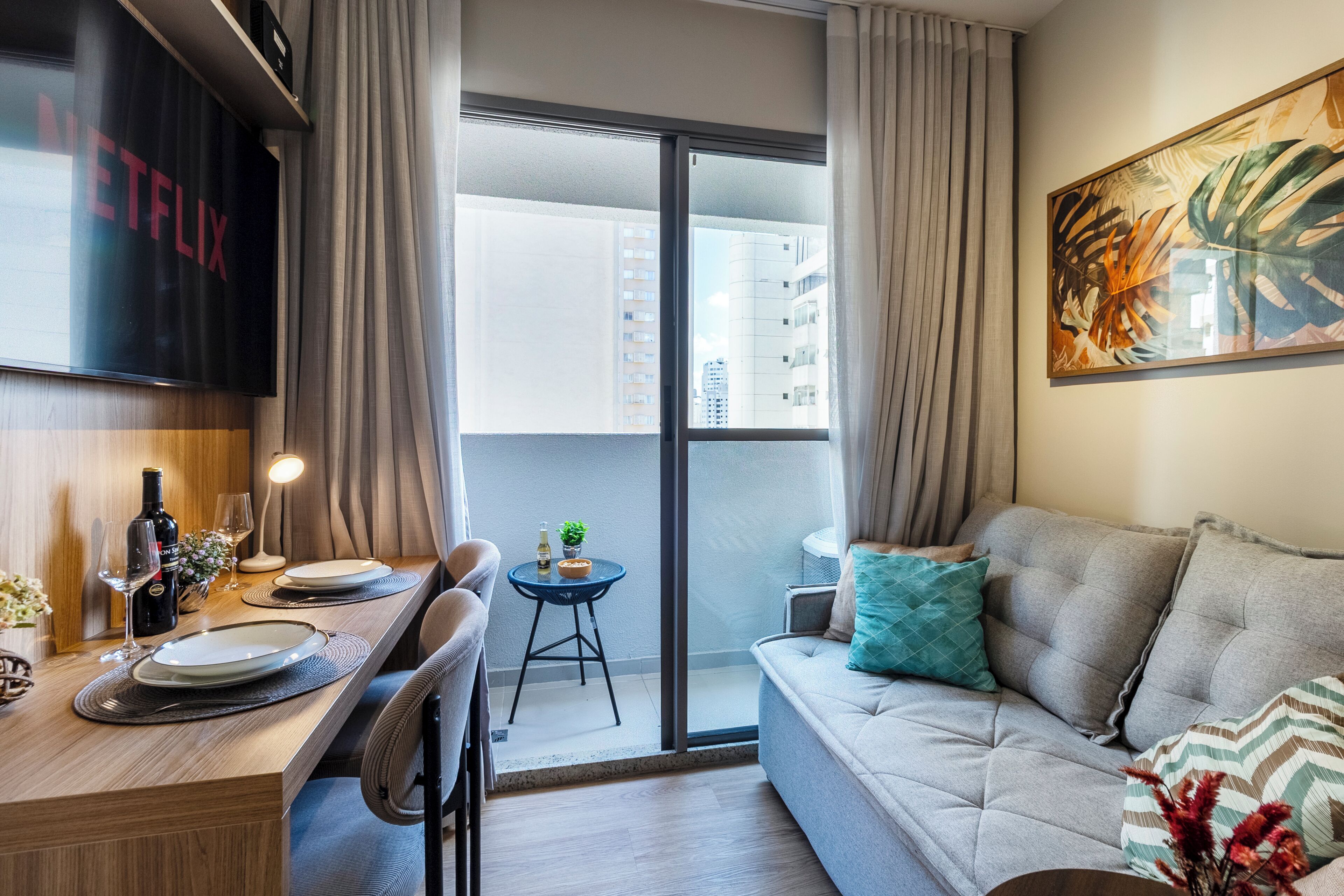 Apartamento | Sala de estar | Smart TV de 55 polegadas com canais digitais 