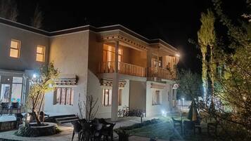 Quarto luxo, sacada | Fachada