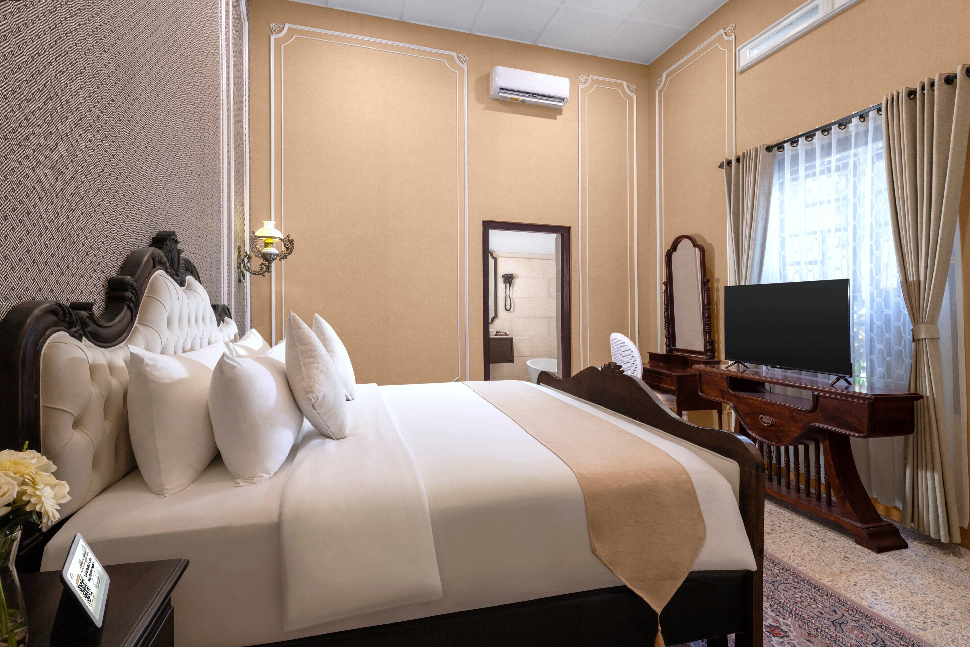 Villa, 3 quartos | Minibar grátis, cofre no quarto, secretária 