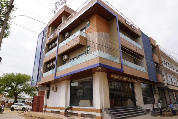 Hotel Neel Kamal - Khatoo