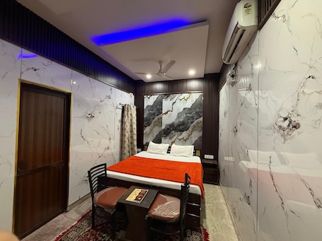 Quarto Deluxe | Wi-fi grátis, roupa de cama fornecida . Dream Lounge