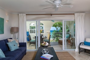 Apartamento, 2 quartos | Sala de estar