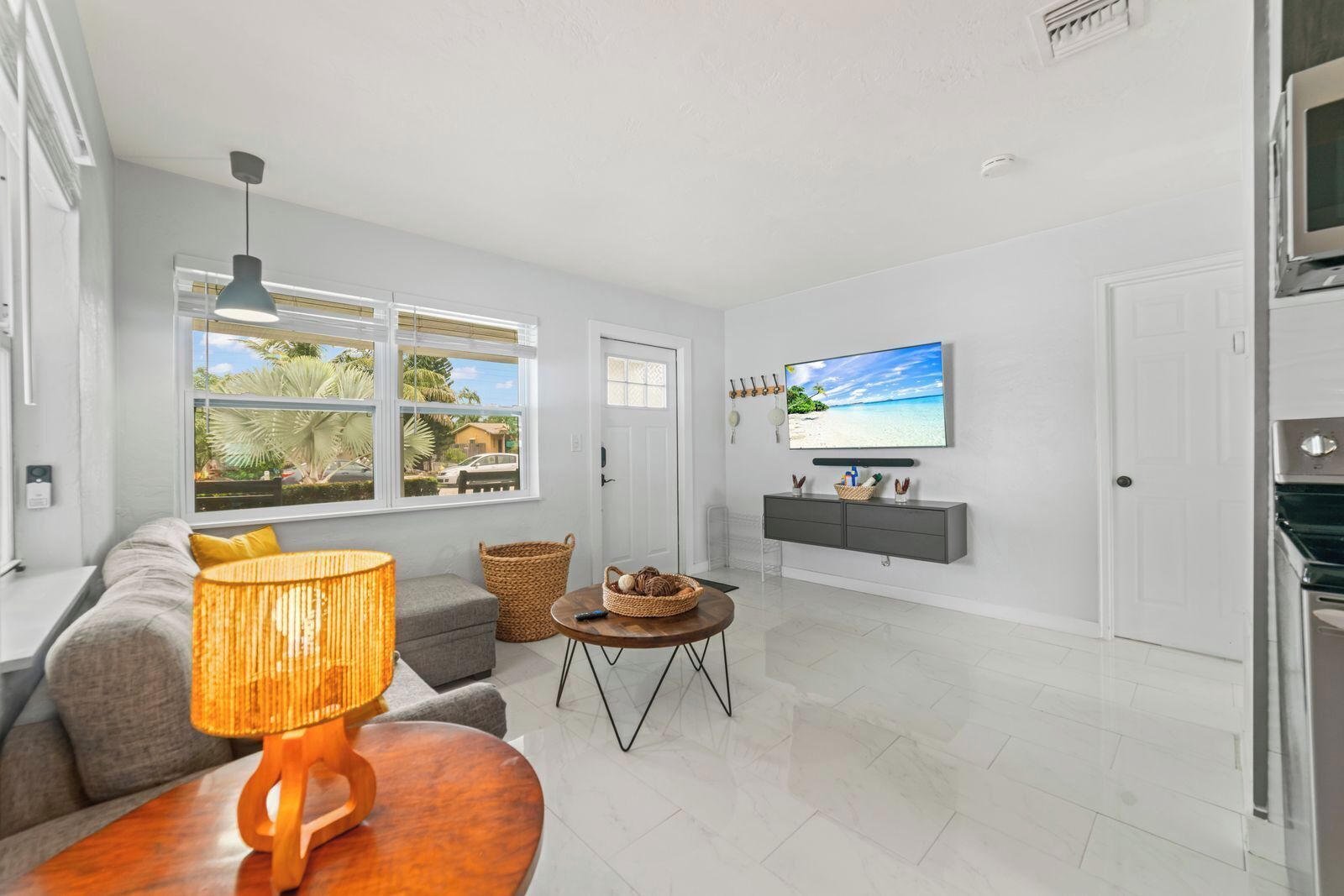 Heated Salt Pool And Spa, Sleeps 8, 8 Minutes To The Beach - Pompano Beach, FL