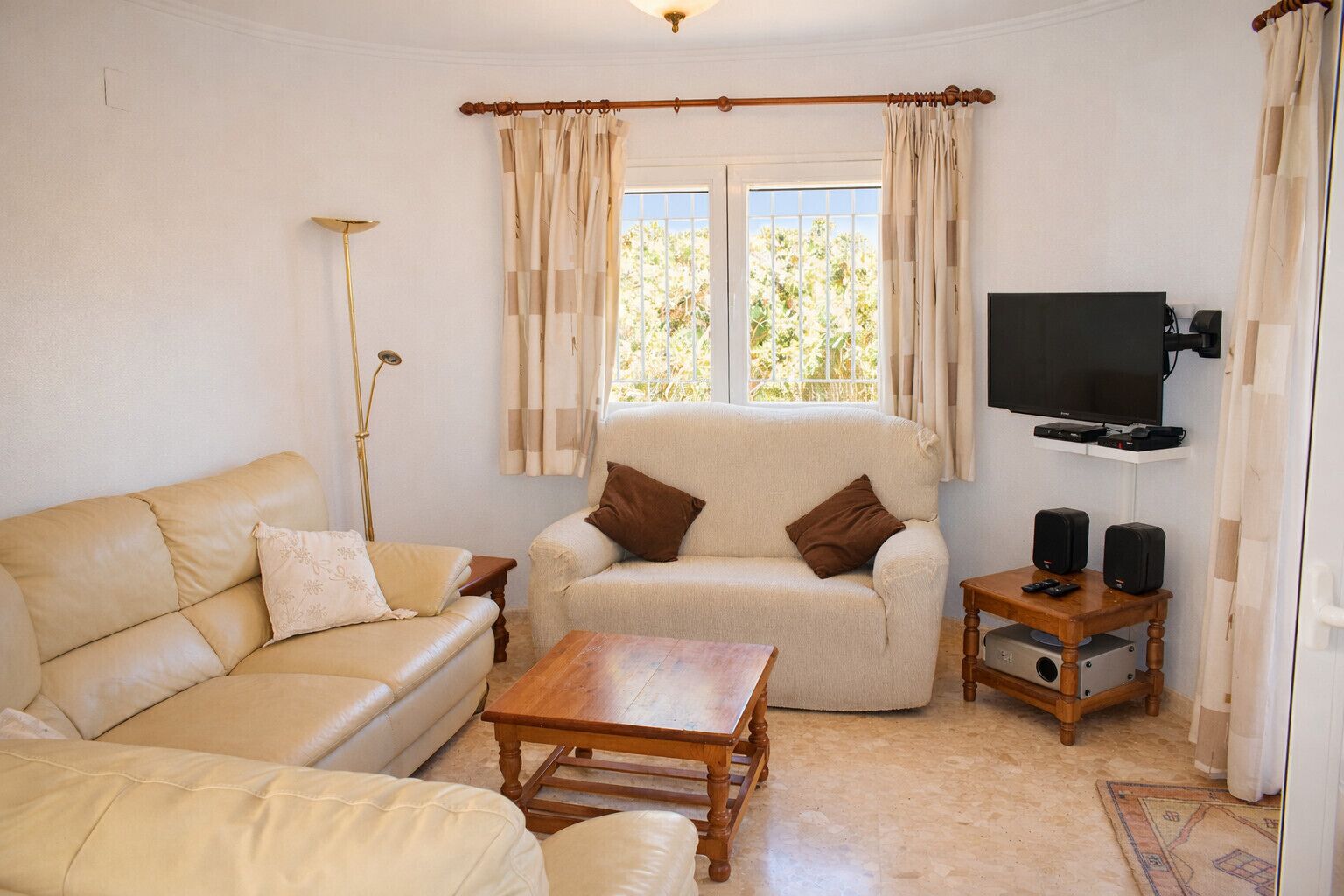 Anacasa Gaudi Oliva Nova Ch1200 - Oliva, Valencia