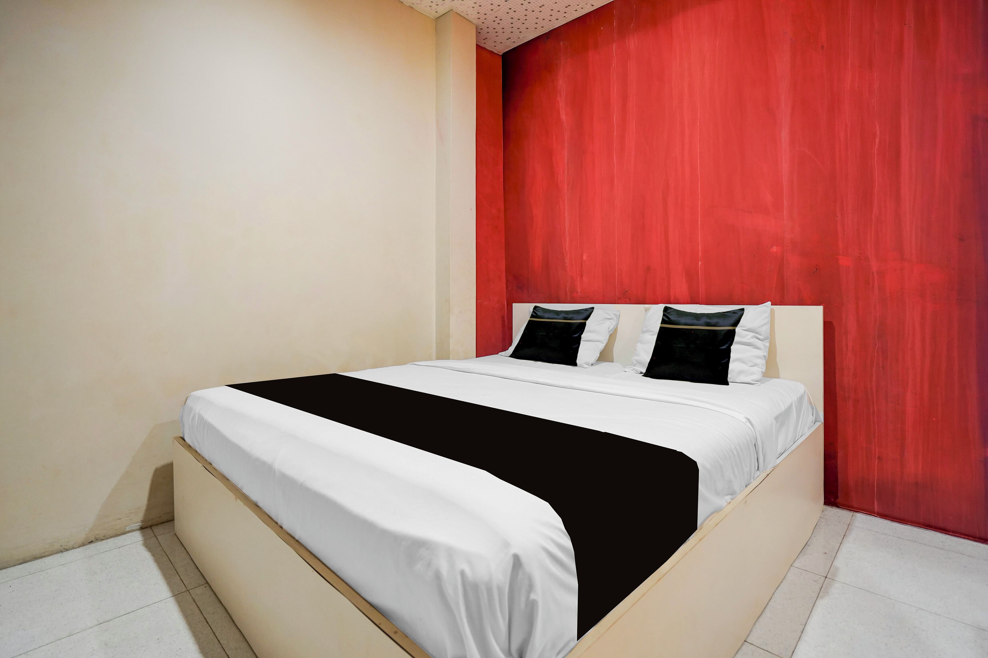 Quarto casal standard | Roupas de cama premium, Wi-Fi de cortesia, roupa de cama