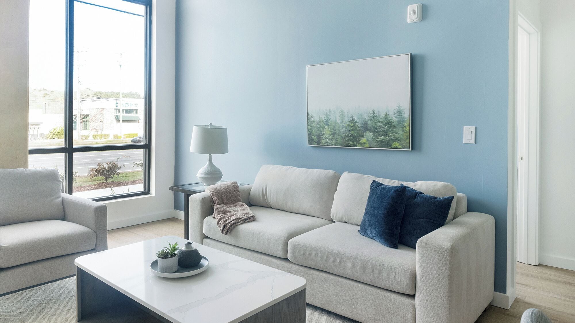 Apartamento (2 Bedrooms) | Área de estar | Smart TV 50 polegadas com canais digitais, pebolim