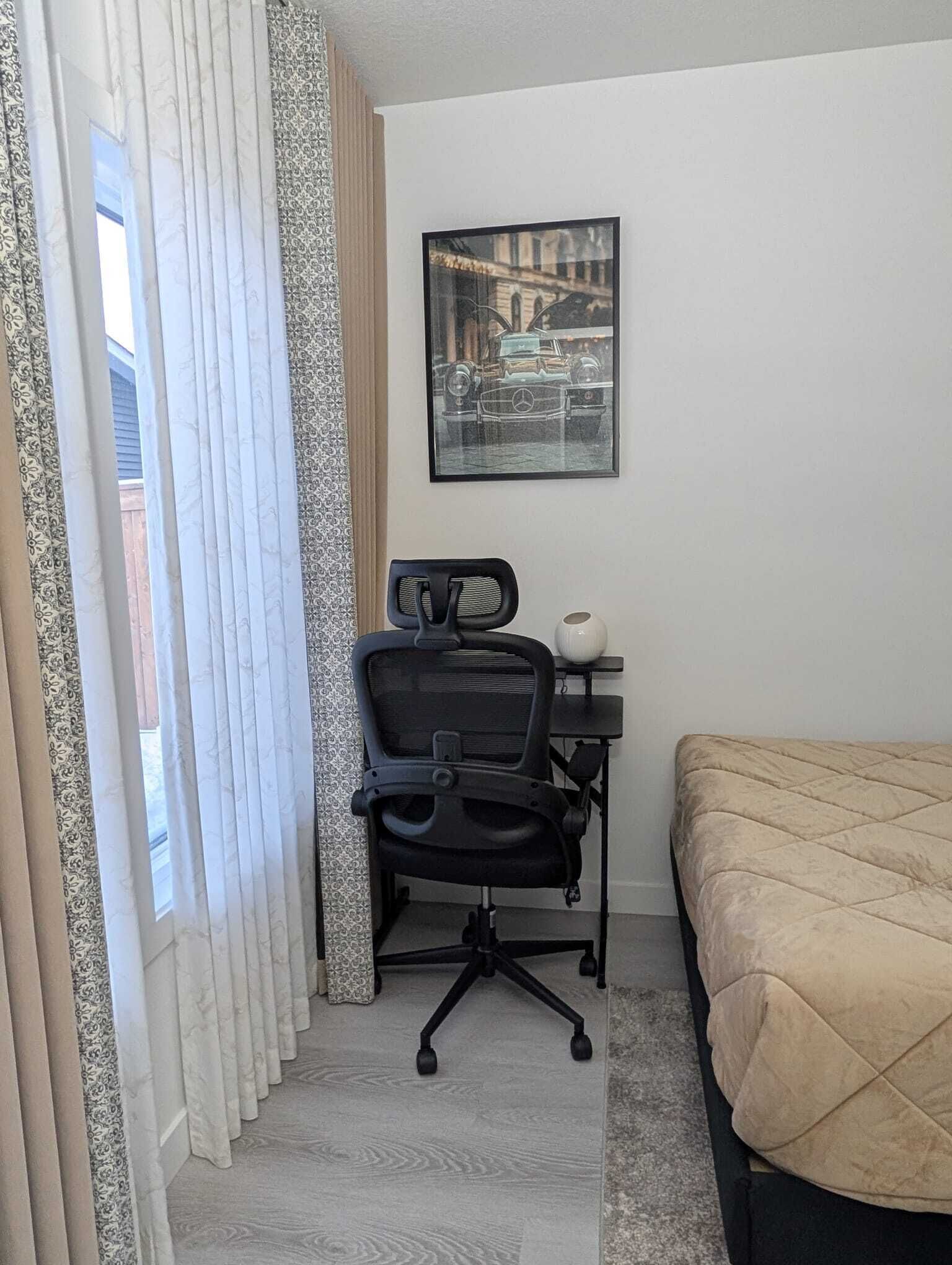 Serene 2-bedroom Apartment In Calgary, Perfect For Your Getaway- The Loft Modern - Alberta