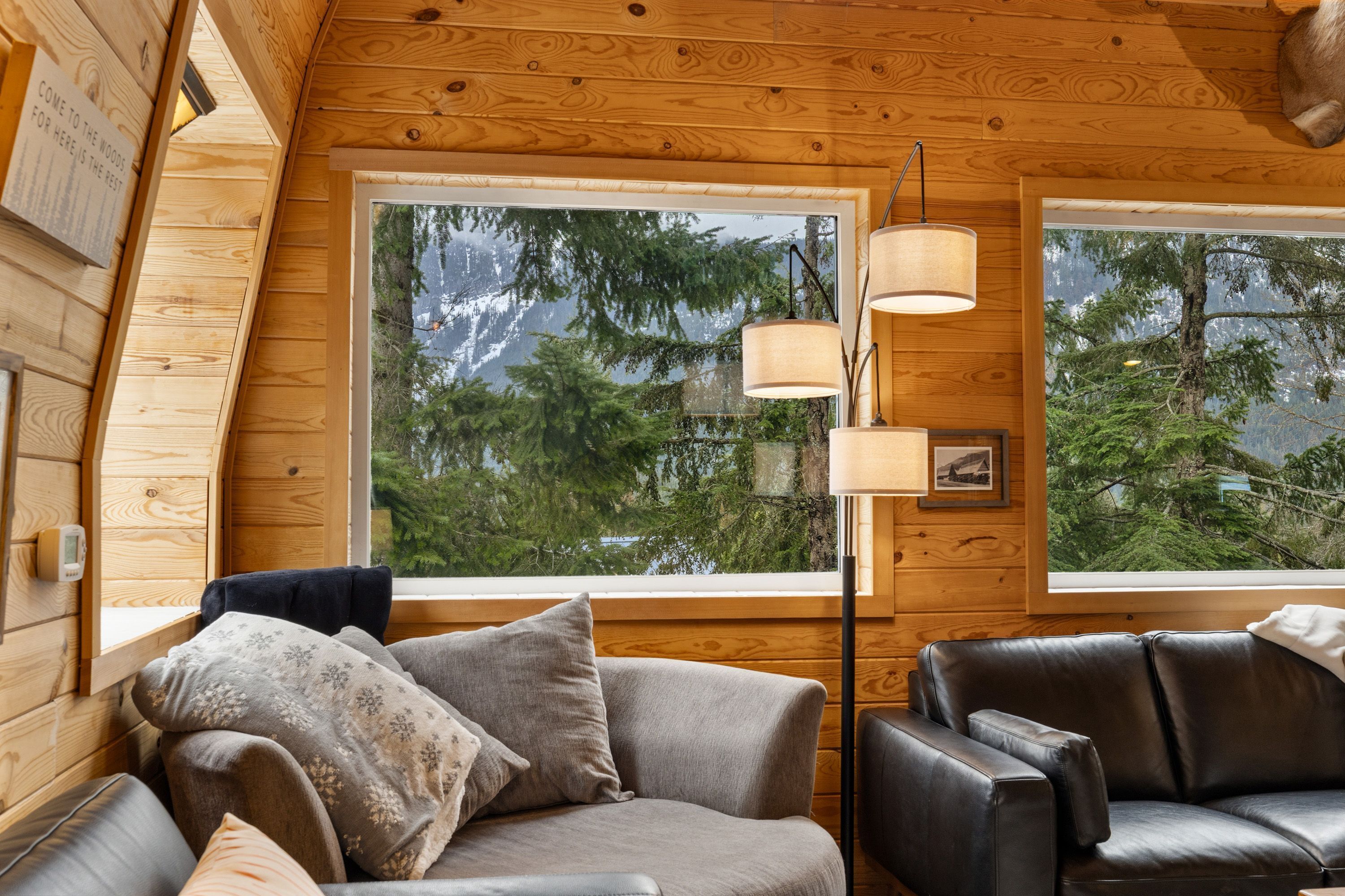 Hot Tub & Sauna: Mountain Living At Hyak Cabin! - Snoqualmie Pass, WA