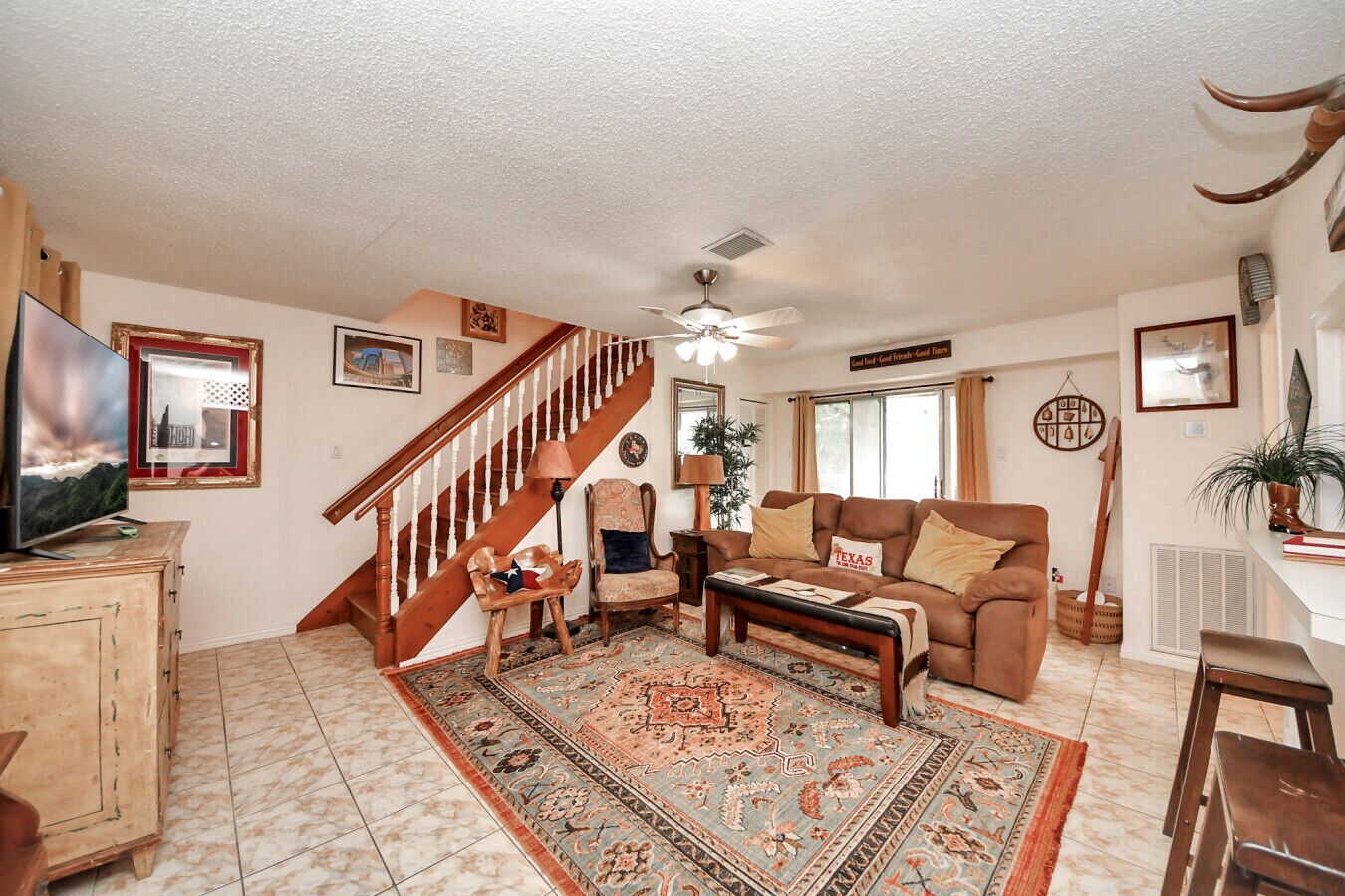 Texas-themed 2br Retreat|houston Area|ev Charger - Crosby, TX