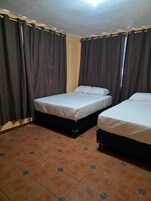 Quarto Duplo Deluxe, vista para o mar | Secretária, Wi-fi grátis 