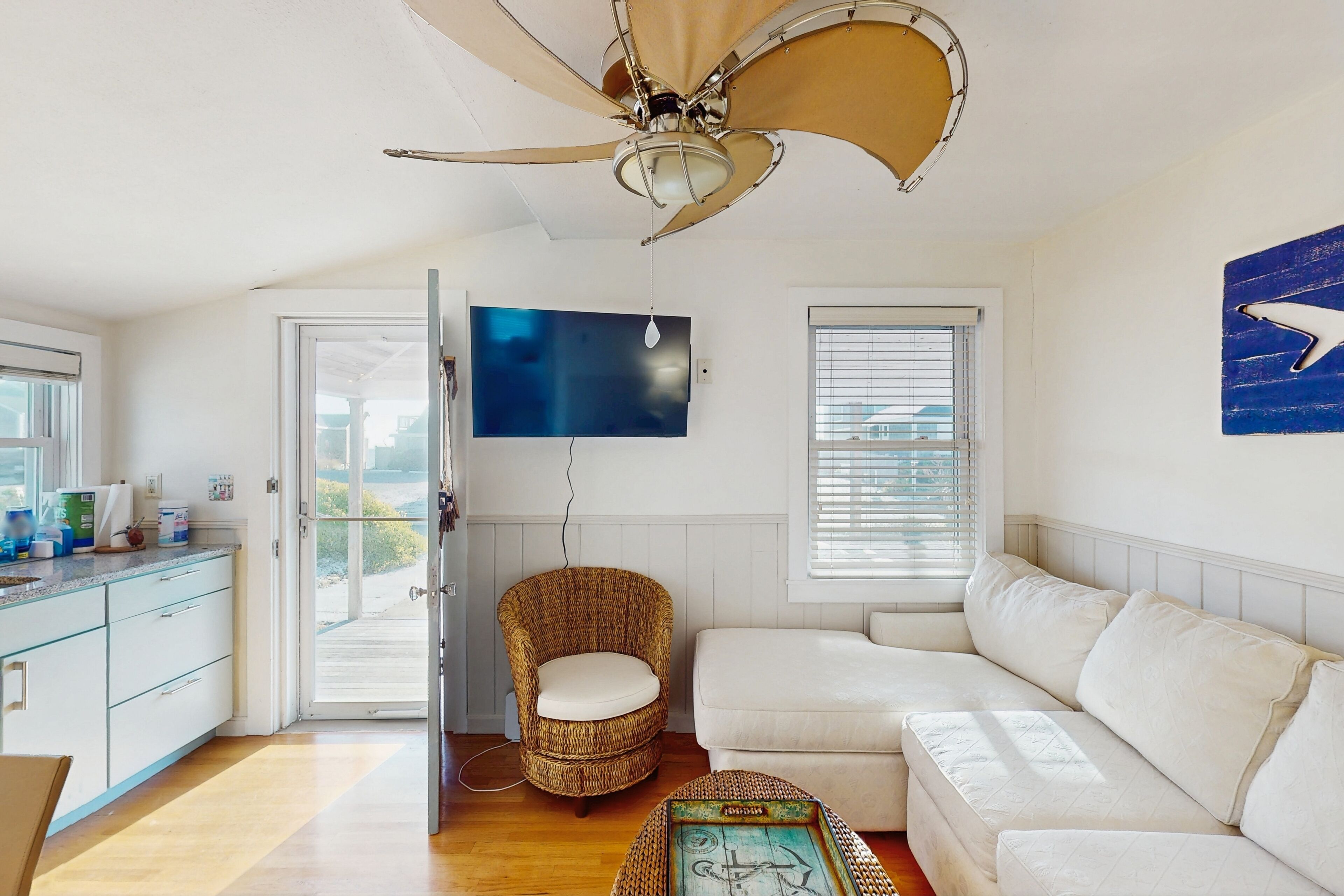 Cozy Coastal Condo Steps From The Beach With Private Deck & Two Parking Spots - North Truro, MA