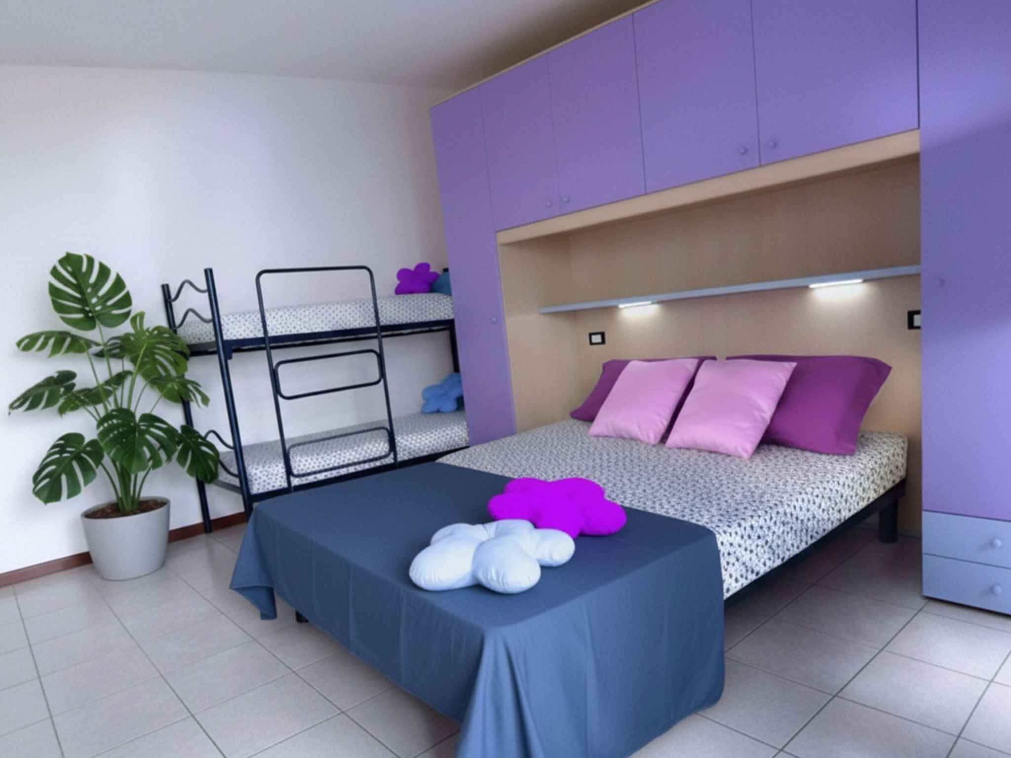 Holiday Apartment With Air Conditioning, Balcony And Pool - Bibione