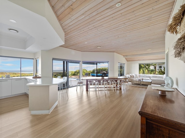 Baudin Beach House - Stunning Ocean Views & Coastal Charm With Resort-style Pool - Gnarabup