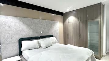 Quarto júnior, sacada, vista para a cidade