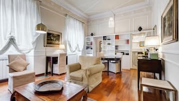 Apartamento, 1 quarto, não fumadores | Sala de estar | TV de ecrã plano