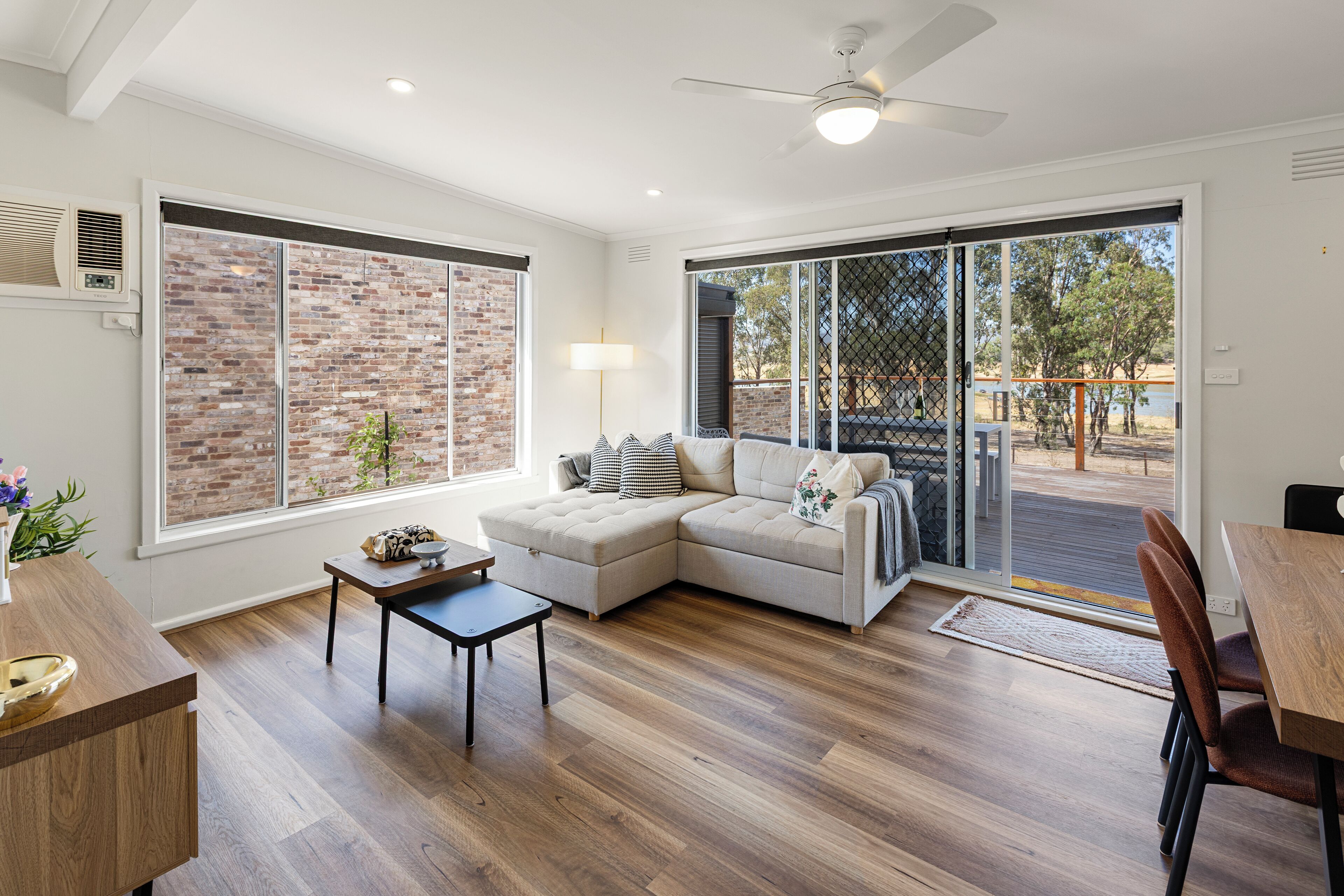 Nanda Lake House: 2  Br, 1  Ba Cottage In Bonnie Doon, Sleeps 8 - Bonnie Doon