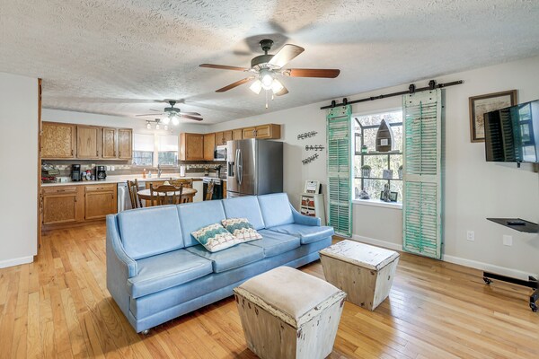 Fish & Swim Off The Dock: Lake Sinclair Family Gem - Eatonton, GA