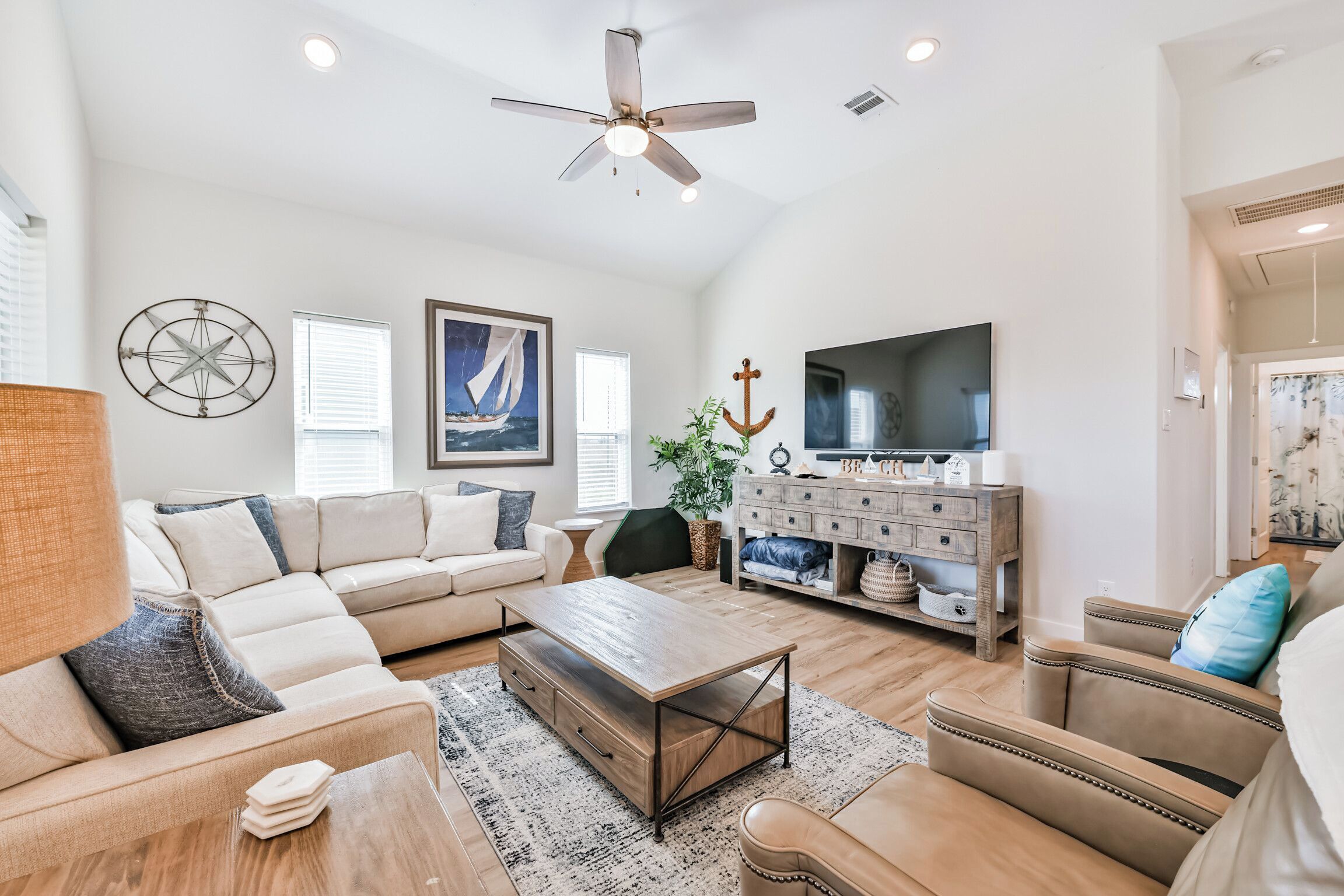 Blessing By The Bay | Community Pool | Sleeps 8 - Galveston, TX