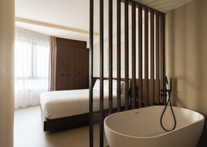 Apartamento Comfort, 2 quartos | Com decoração personalizada, com mobília individualizada, secretária 