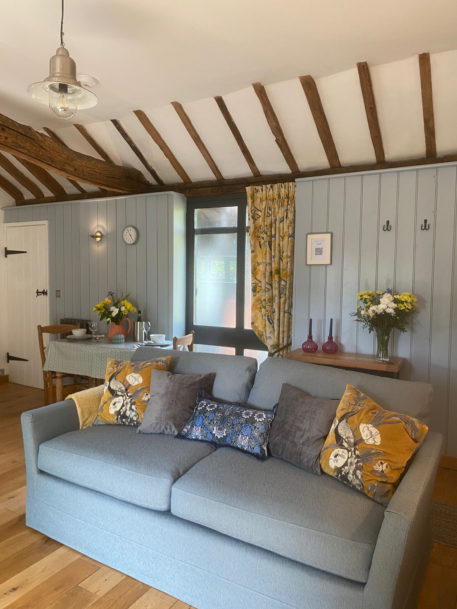 Rural Retreat - Sleeps 2-4 -Luxury Apartment - Dog Friendly - Stowmarket