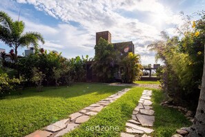 Apartamento Básico | Terrenos do alojamento