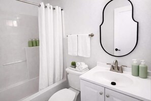 Casa | Casa de banho | Uma banheira 