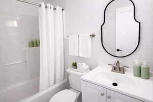 Casa | Casa de banho | Uma banheira 