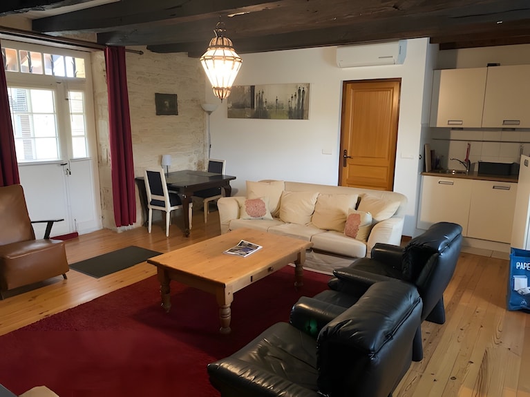 Apartment 'La Cazelle' With Shared Pool And Air Conditioning - Lot