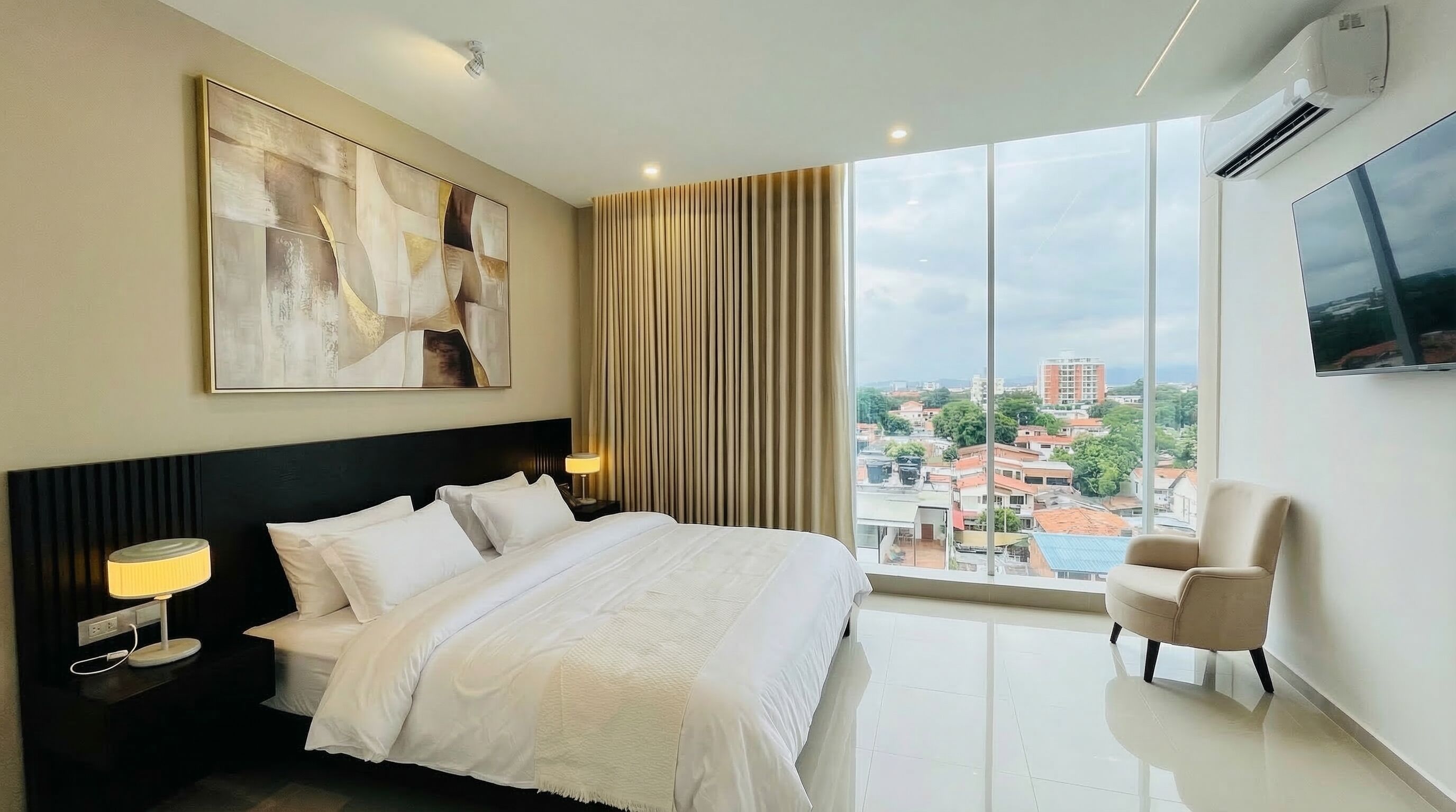 Habitación Ejecutiva Junior | Cofres nos quartos, escrivaninha, espaço de trabalho para notebook