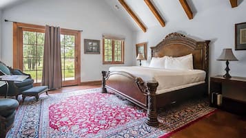 Casa, 1 cama king-size, pátio, vista para o jardim (9996 US-290 Hof) | 1 quarto, com decoração personalizada, com mobília individualizada