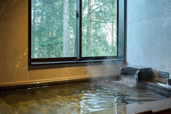 Villa, não fumadores, varanda (Type B, Hot Spring,Sauna,Pool, 8 PAX) | Wi-fi grátis, roupa de cama fornecida