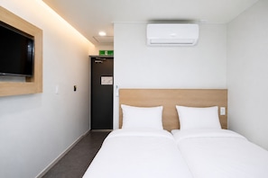 Quarto duplo, para não fumantes, banheiro privativo | Roupas de cama premium, Wi-Fi de cortesia, roupa de cama