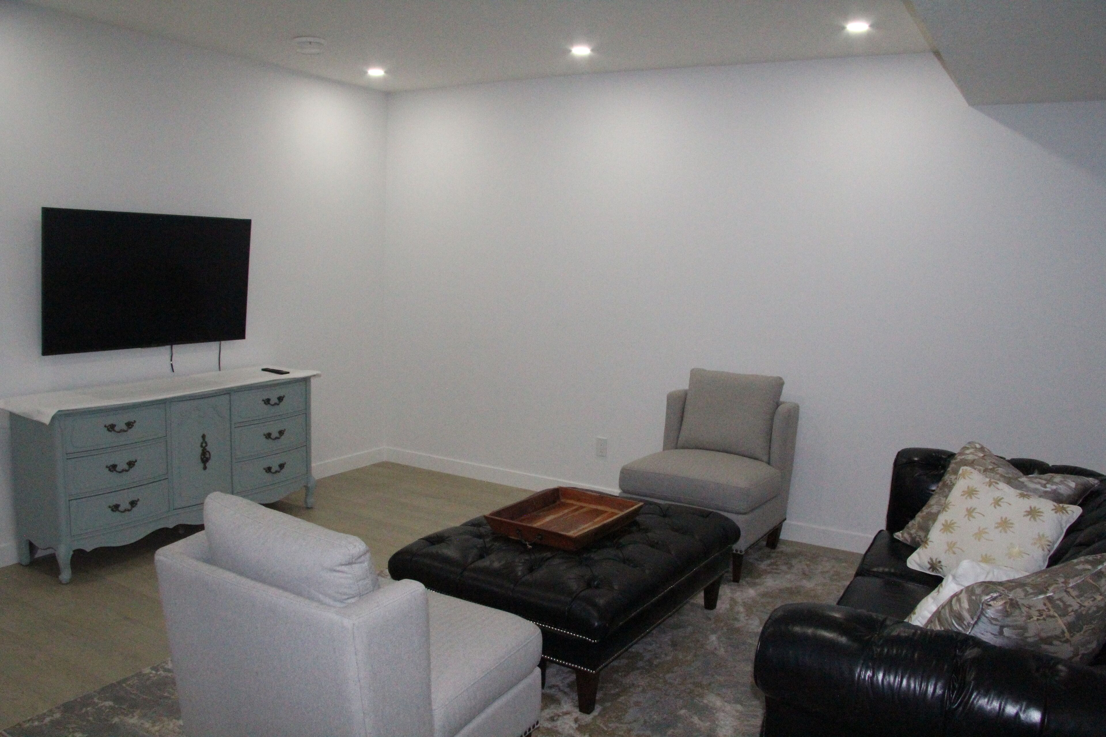 Serene Casa Ii - 2 Bedroom Basement Suite For 4 Guests - Calgary