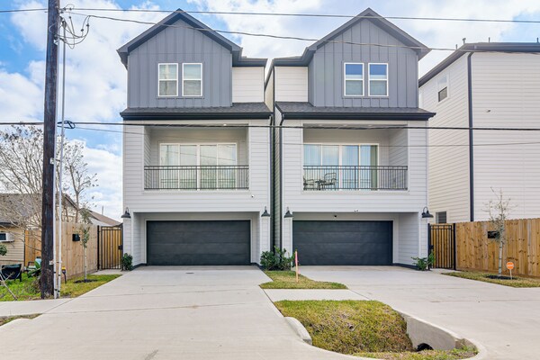 Near Nrg Stadium Group-friendly Home Base! - Houston, TX