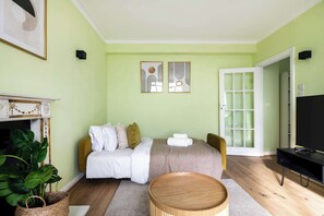 Apartamento Cidade, 1 cama de casal e sofá-cama, não fumadores, vista para o parque | Ferro/tábua de engomar, berços/camas para crianças, berço de viagem 