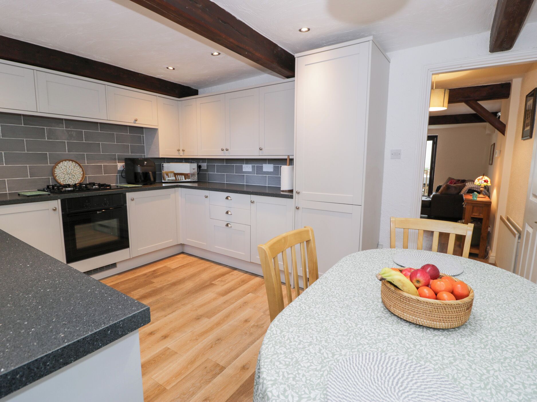 Lava-louças, talheres/pratos/utensílios de cozinha