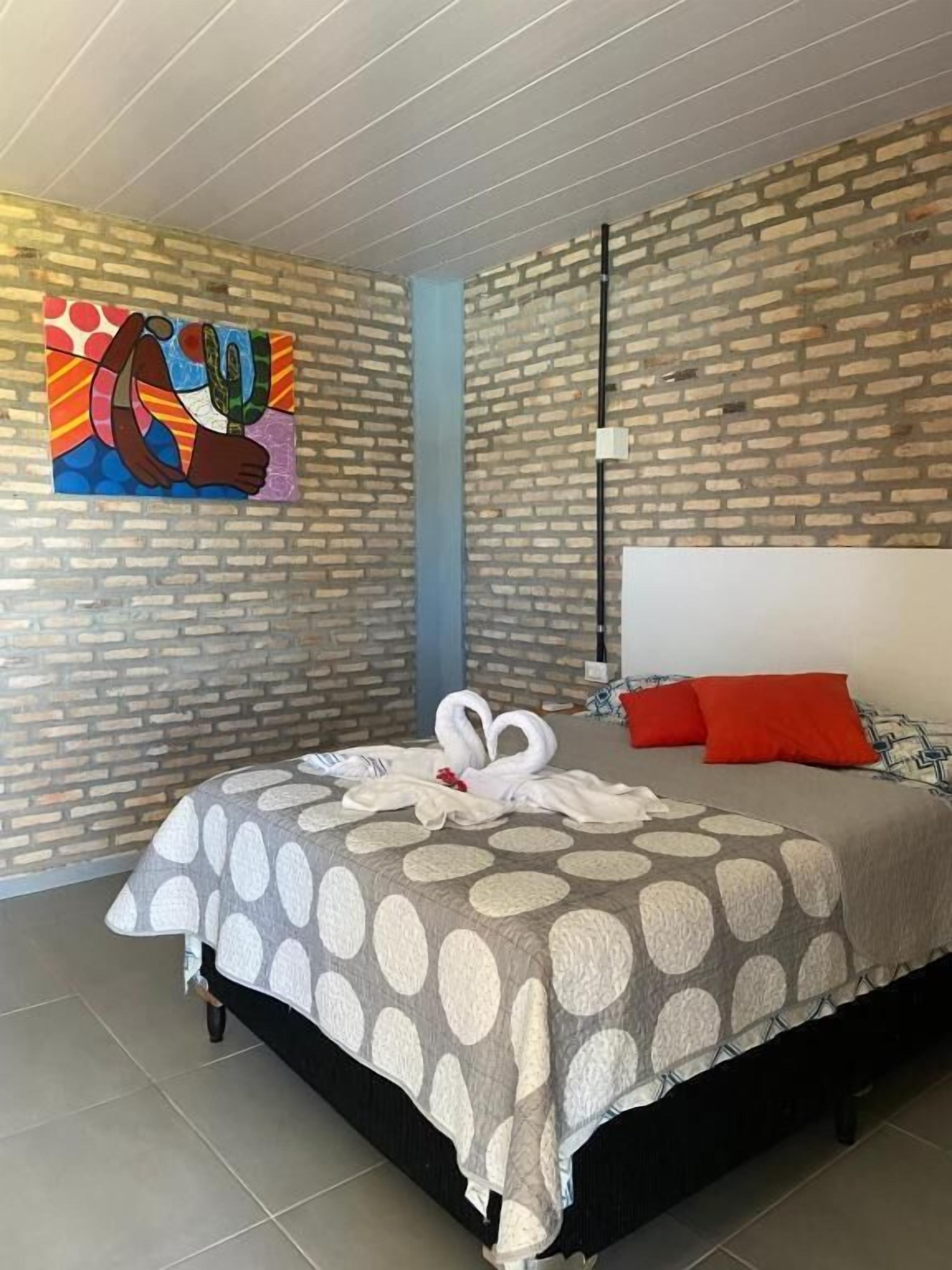 Secretária, Wi-fi grátis, acesso para cadeira de rodas 