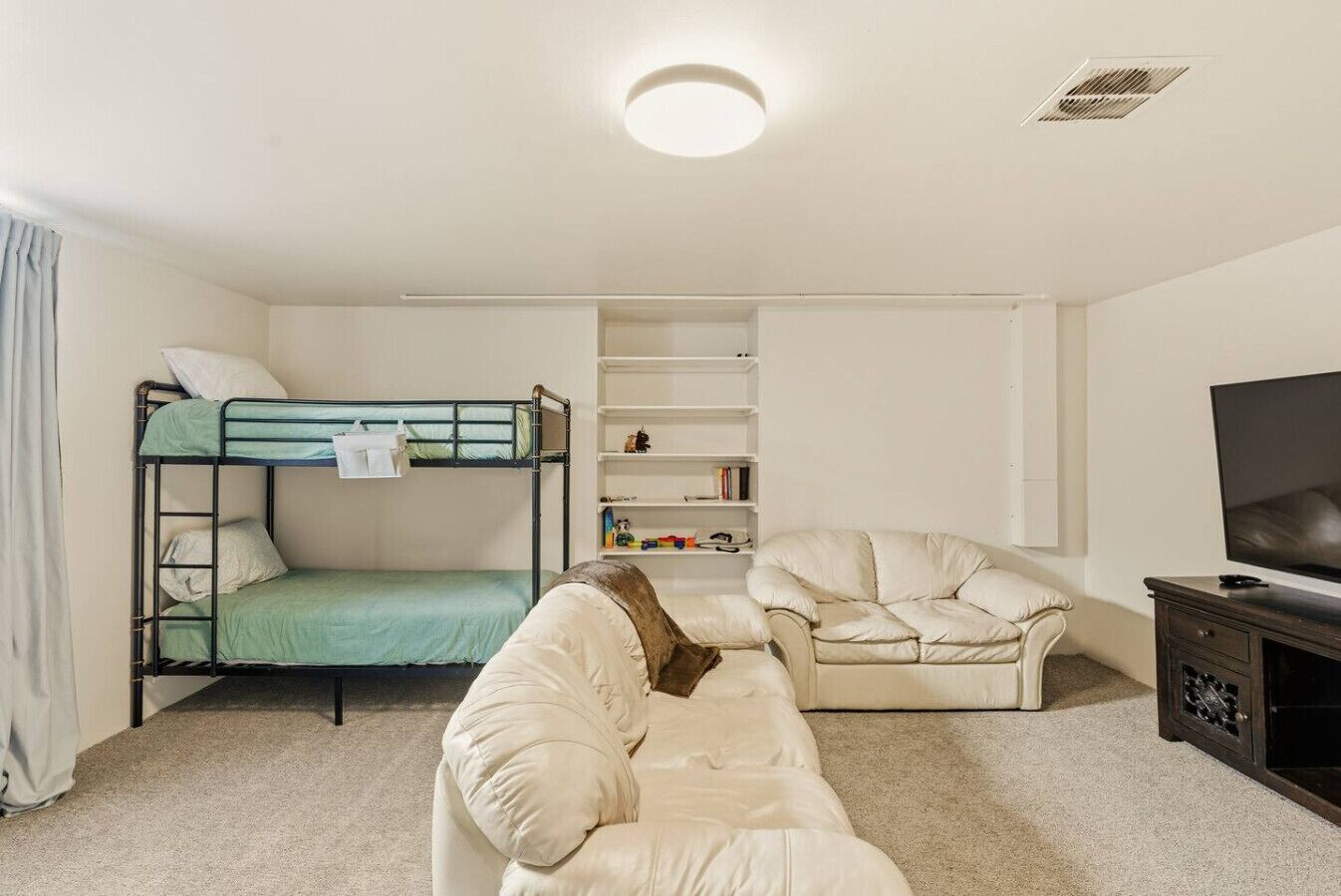 Cozy Haven Hideaway | King Bed | Near Canyon - Lehi, UT