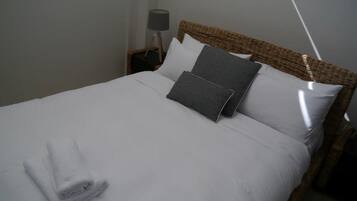 Apartamento, 3 quartos, vista para o oceano | Ferro/tábua de engomar, Wi-fi grátis