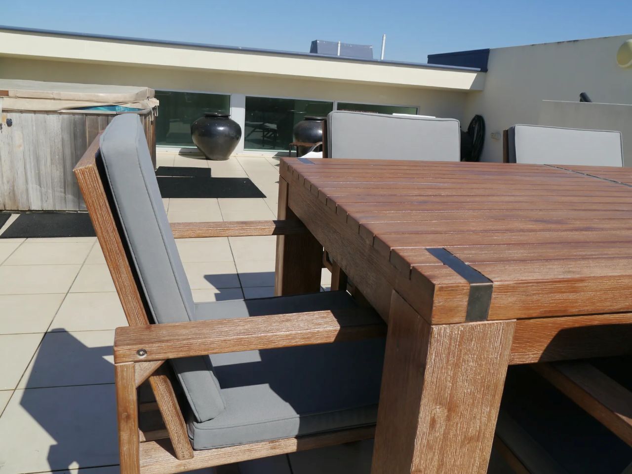 Apartamento, 3 quartos, vista para o oceano | Refeições ao ar livre