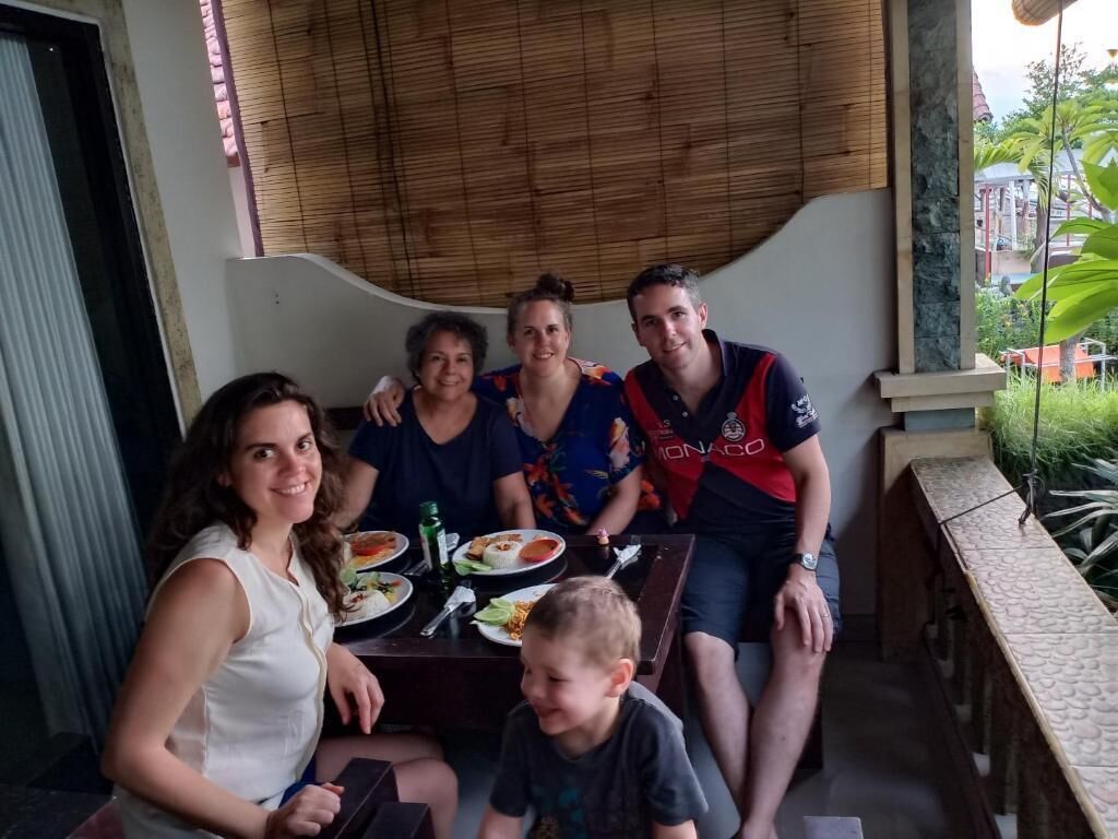 Bungalow Júnior, varanda, vista para o mar | Refeições ao ar livre