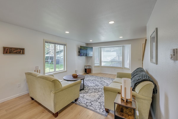 Dog-friendly Townhome Near Stillaguamish River! - Lake Cavanaugh, WA